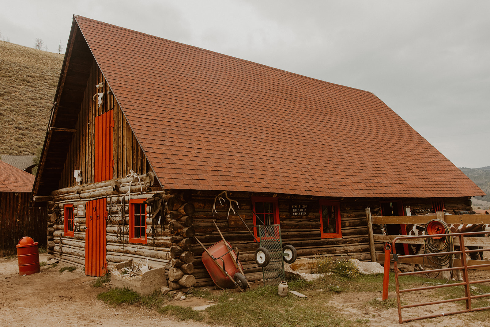 Western Wedding at a Ranch in The Mountains of Colorado ...
